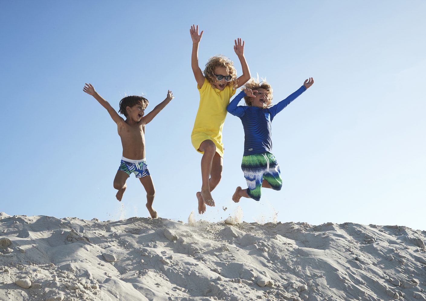 526289_535012_536273_532139_Kids_jumping - Scandinavian Outdoor Group