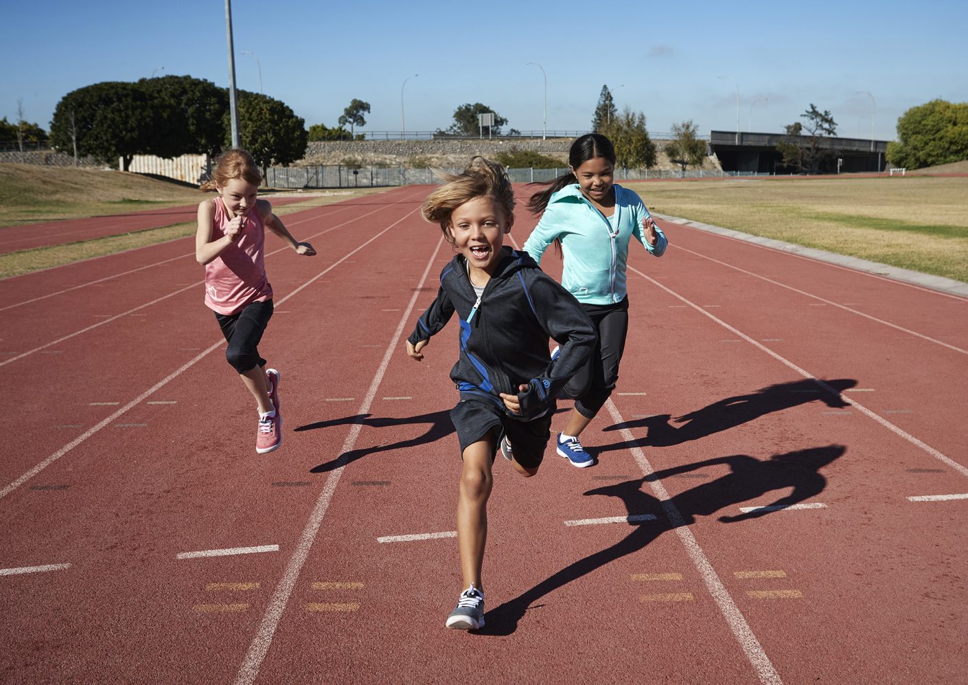 536260_536266_536263_536259_536257_569336_Kids_running - Scandinavian ...